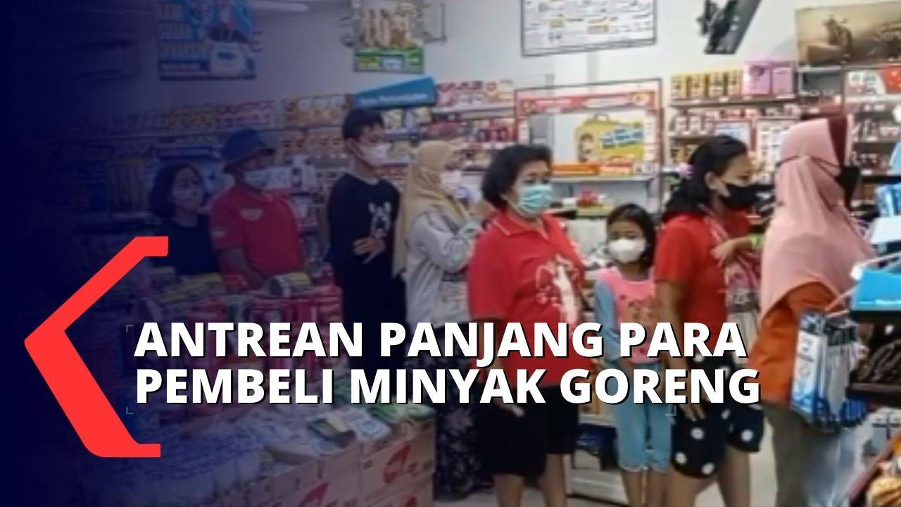 Stok Minyak Goreng Murah Masih Langka, Warga Kediri Rela Antre Berjam ...