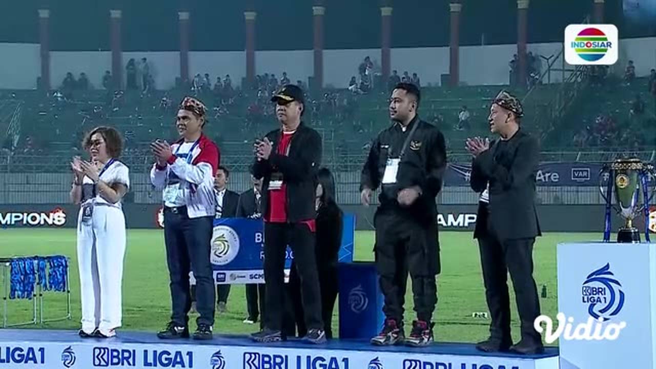 Selamat Kepada Nendi Rohaendi! Raih Nominasi "Best Referee" BRI Liga 1 ...