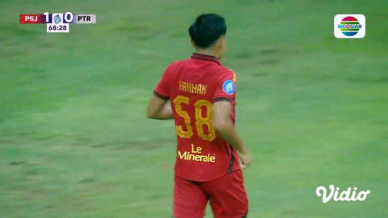 GOLLLLL!! Rayhan Hannan (Persija) Dobrak Pertahanan Persita dan ...
